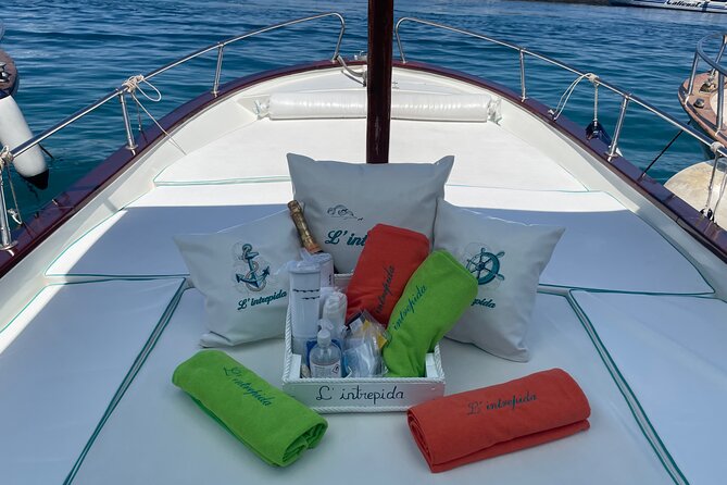 Complete Private Guided Three-Hour Tour Review - Captains Exceptional Service