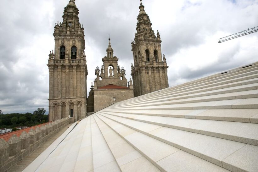 Complete Tour of Santiago Cathedral: Pórtico da Gloria and Museum - Practical Details and What to Expect