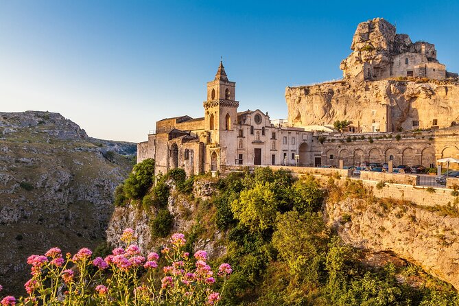 Complete Tour of the Two Sassi - Barisano and Caveoso - Navigating the Terrain With Knowledgeable Guides