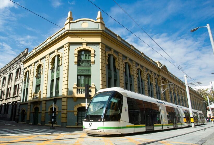 Comuna 13 and Downtown Medellín City Tour - Key Points