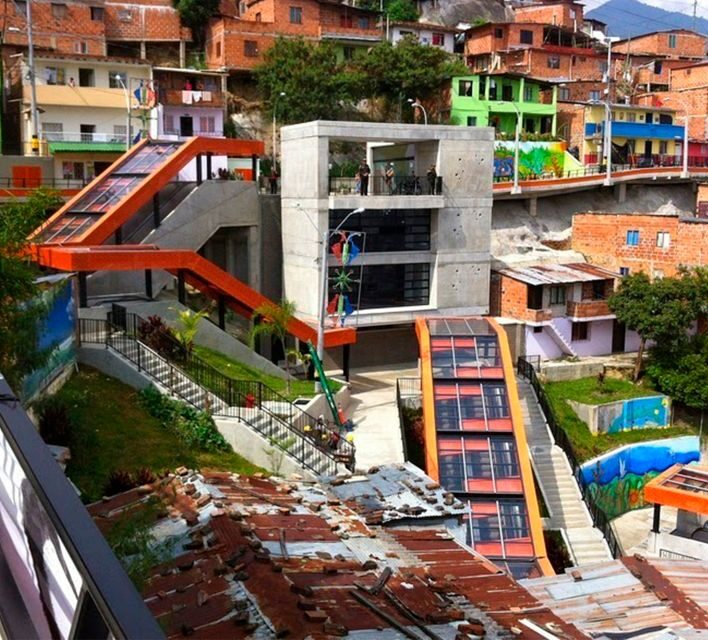 Comuna 13: Graffiti Tour with Tasting, Live Show, & Gallery - Who Is This Tour Best For?