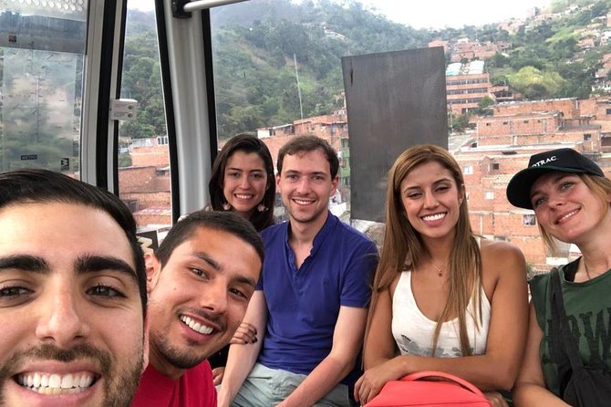 Comuna 13 Graffitour & Cable Car - Tour Experience and Highlights
