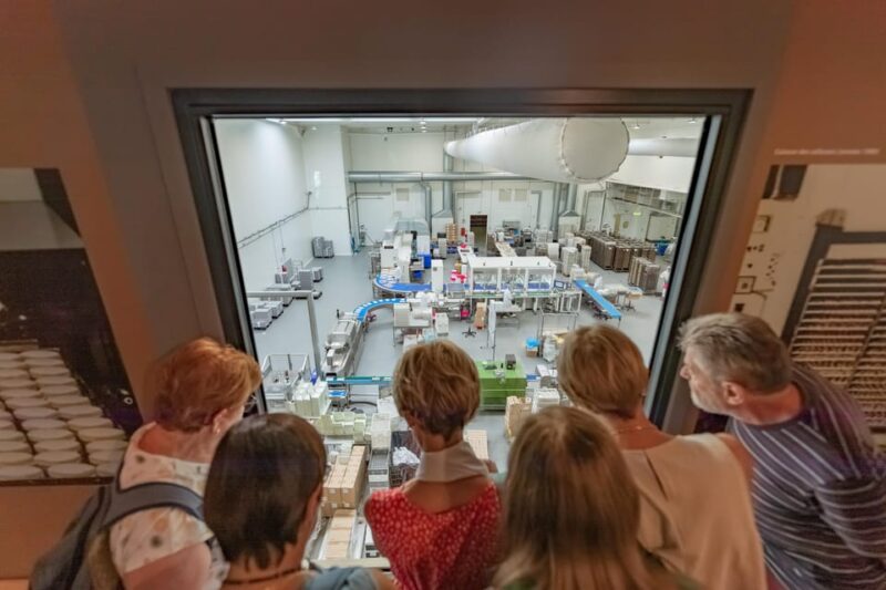 Confiserie Du Roy René: Gourmet Guided Tour of the Calisson Museum - The Guided Tour of the Confiserie