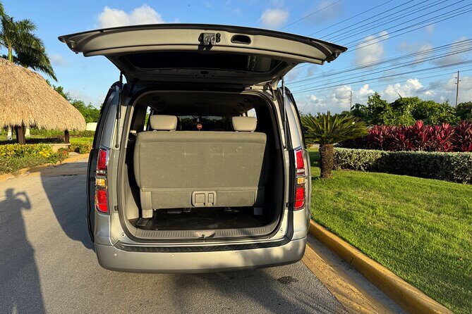 Confortable and privaste transportación from puj Airpot - Who Should Consider This Transfer?