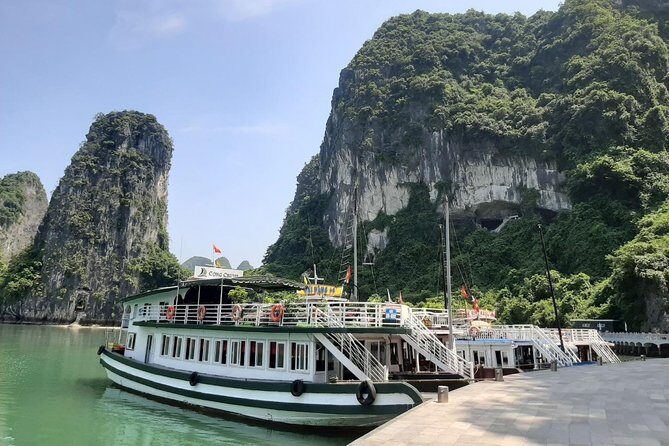 Cong Cruise Halong Bay | FREE KAYAK, ROWING BOAT,CAVES - The Experience on the Water