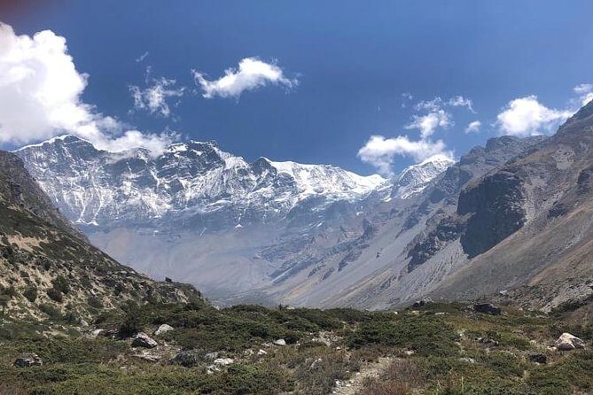 Conquer the Himalayas: The Ultimate 16-Day Annapurna Circuit Trek - An In-Depth Look at the Annapurna Circuit Experience