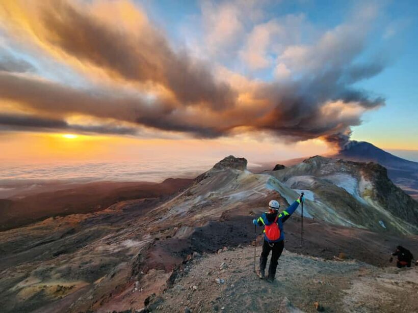 Conquer the summit of the Iztaccihuatl volcano - Day One: From Forests to the Mountain Refuge