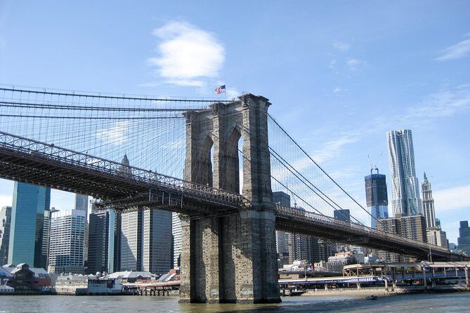 Contrasts Tour 6 Hours Plus Tkts Statue of Liberty - Transportation and Group Size