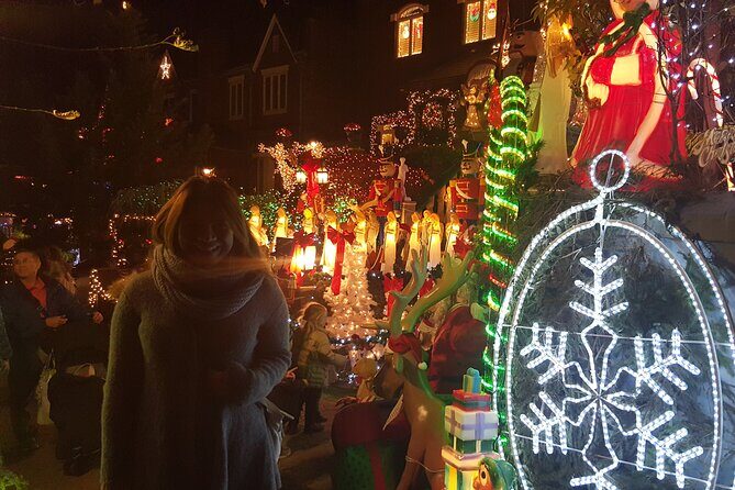 Contrasts VIP + Dyker Heights, Christmas in NYC - FAQs