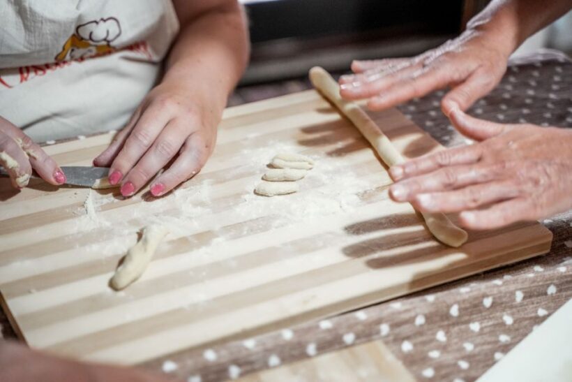 Cook with Mimma: Optional Market Tour & Puglian Flavors - Who Should Try This Experience?