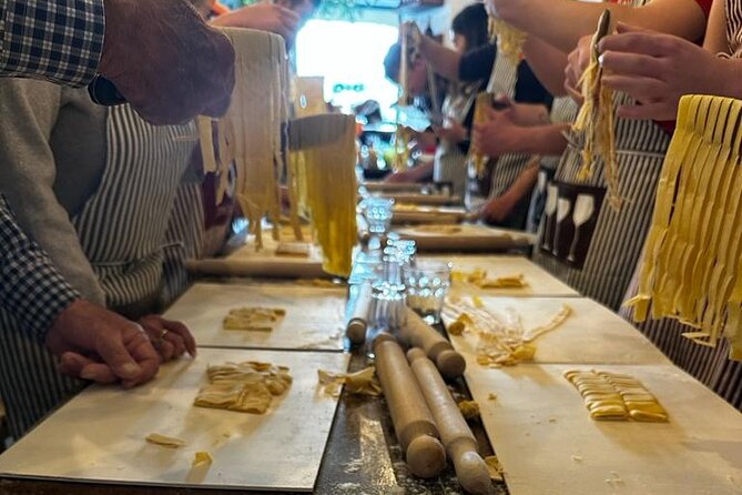 Cooking Class 2 Hour Spanish Steps - Fettucine and Tiramisù - Accessibility and Group Size