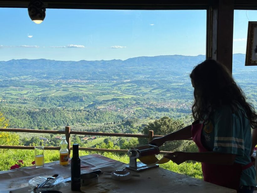 Cooking class in a private medieval village - FAQ