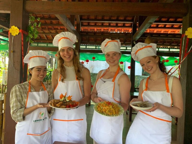 Cooking Class in Tra Que Organic Vegetable Village - Transportation and Group Size