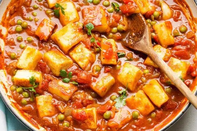 Cooking class & meal (Indian Food) with local family in Jaipur. - Why the Small Group Matters