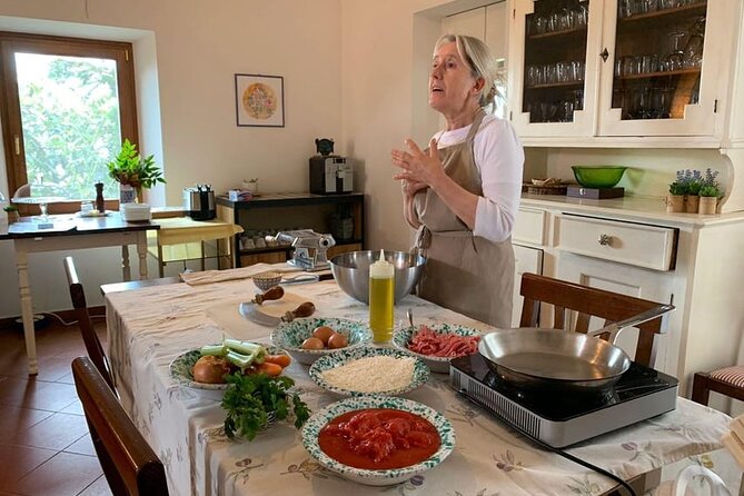 Cooking Class of Local Food in a Tuscan Farm - An In-Depth Look at the Experience