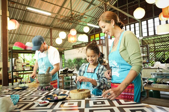 Cooking Class with Organic Farm in Chiang Mai at Mama Noi - Key Points