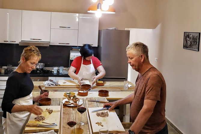 Cooking Classes and Traditional food tasting in Tirana - FAQ