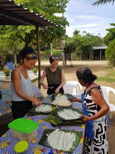 Cooking classes in Puerto Escondido (Learn how to cook Mole de Oaxaca). - Key Points