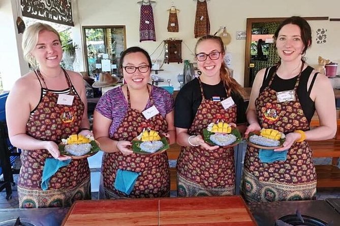 Cooking Evening Class Chiang Mai Visit Organic Garden and Market - Who Is This Tour Best For?