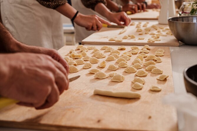 Cooking Lesson in a Typical House in Polignano With Aperitif - Host Communication and Feedback