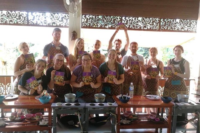 Cooking Morning Class Chiang Mai Visit Organic Garden and Market - Who Will Love This Class?