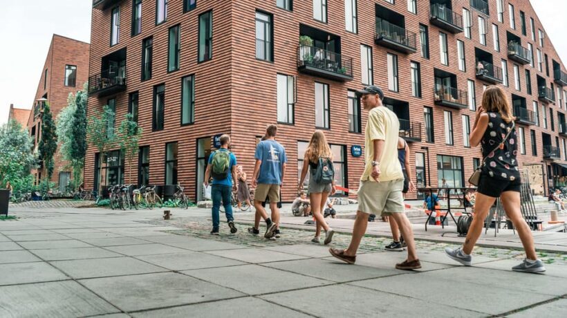Copenhagen: 1.5-hour Private Walking Tour of Christianshavn - The Experience: Pros and Cons