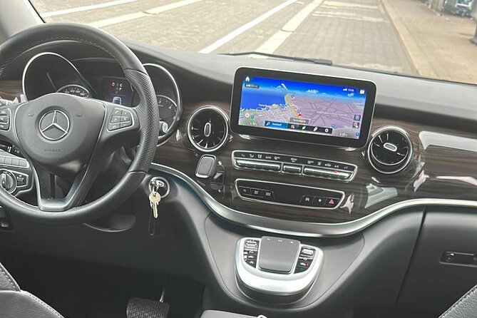 Copenhagen Airport Transfer Service | English Speaking Driver - What to Expect from the Service