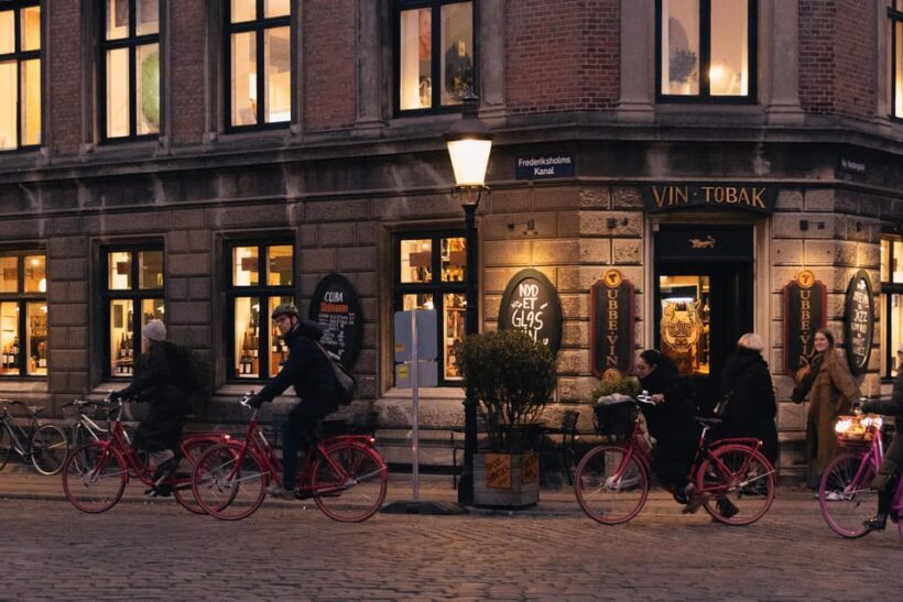 Copenhagen: Christmas Bike Tour with a local Guide - An In-Depth Look at the Tour Experience