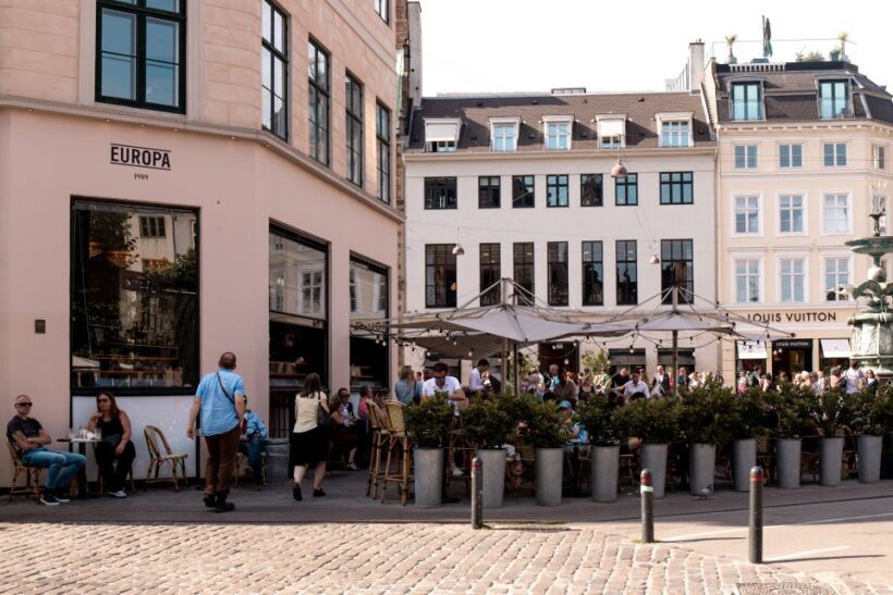 Copenhagen: Express Walk with a Local in 60 minutes - Exploring Copenhagen in a Nutshell: A 60-Minute Journey