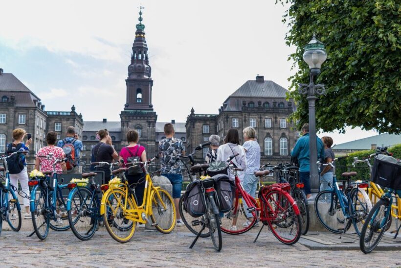 Copenhagen: Highlights 3 Hour Bike Tour with a Local Guide - Who Should Consider This Tour