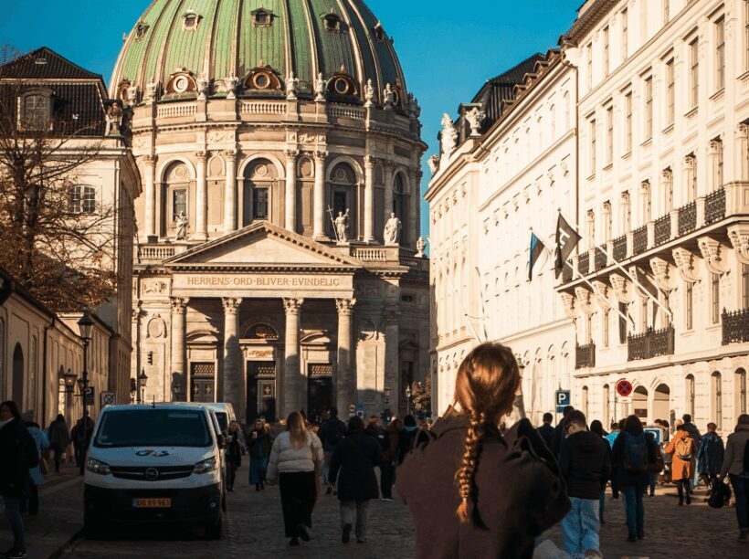 Copenhagen: Hygge & Highlights Walking Tour with Local Guide - What Makes This Tour Stand Out?