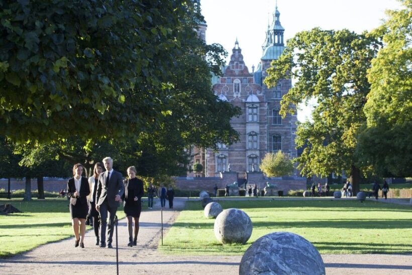 Copenhagen: Private Guided Walking Tour of Rosenborg Castle - Practical Tips and Considerations