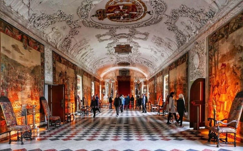 Copenhagen: Rosenborg and Christiansborg Palaces Tour in Spanish - Key Points