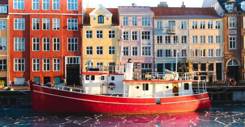 Copenhagen: Tour with Private Guide - Who Should Consider This Tour?