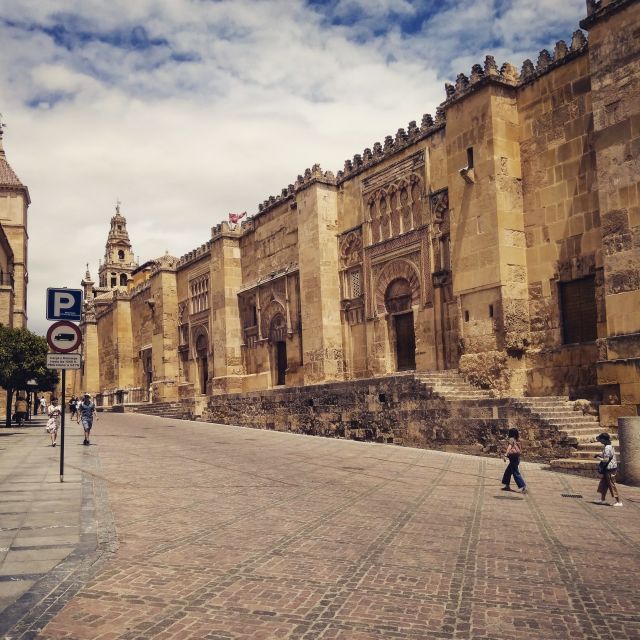 Córdoba Daily Highlights Bike Tour - Frequently Asked Questions