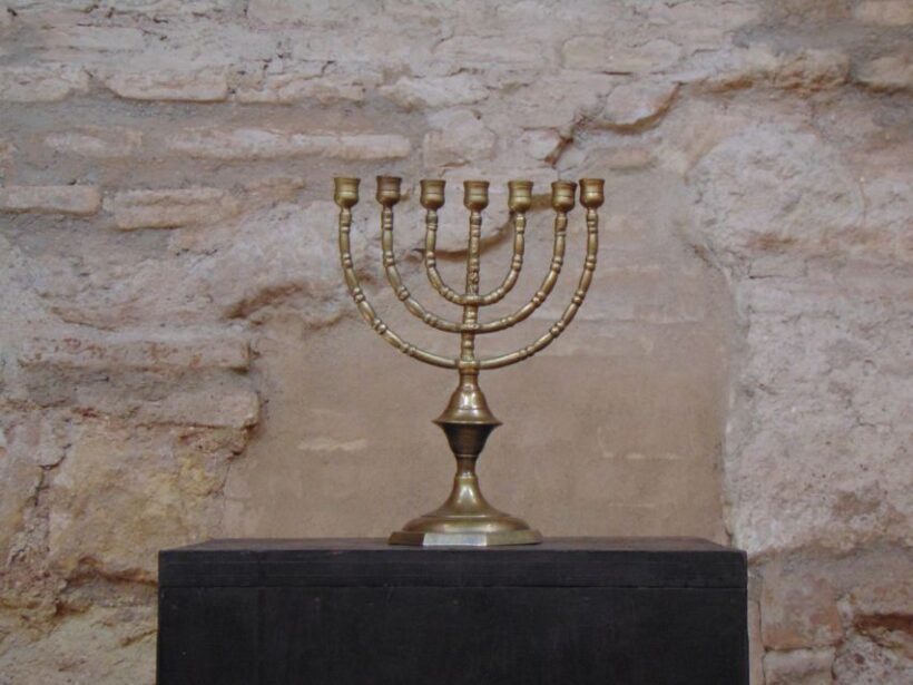 Cordoba: Jewish Quarter and Mosque 2Hour Tour - Key Points