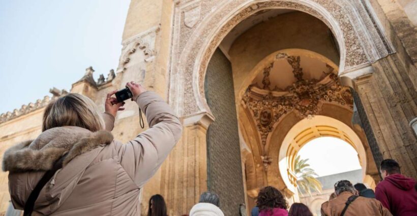 Cordoba: Jewish Quarter and Mosque-Cathedral Guided Tour - A Walk Through Historical Layers