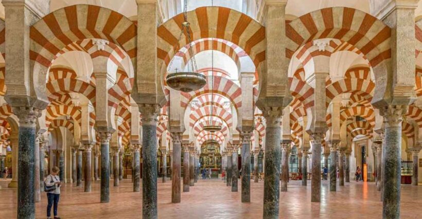 Córdoba: Mosque and Alcazar Private Tour with tickets - What’s Included and What’s Not?