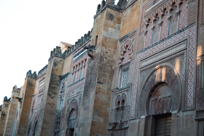 Córdoba: Mosque-Cathedral and Alcazar Tour - A Closer Look at the Córdoba: Mosque-Cathedral and Alcazar Tour