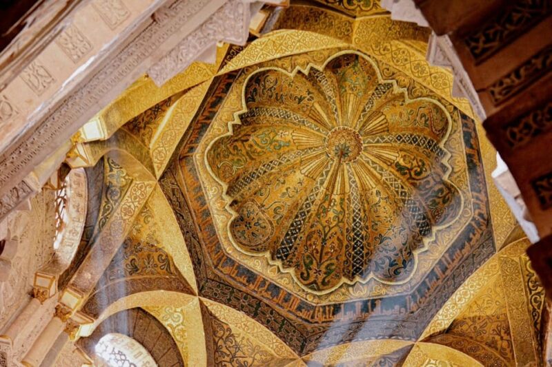 Cordoba: Mosque-Cathedral and Jewish Quarter Guided Tour - What to Expect During the Tour