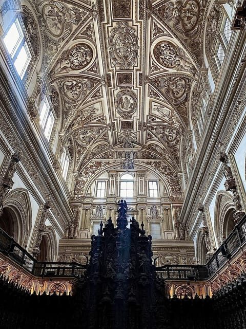 Córdoba: Mosque-Cathedral Guided Tour - Exploring the Mosque-Cathedral: What You’ll Experience