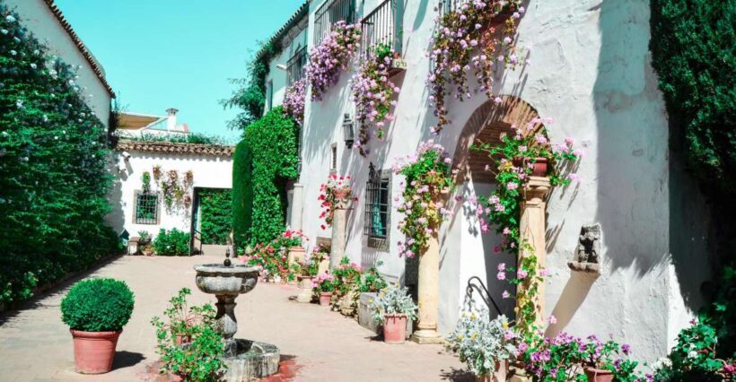 Cordoba: Patios and Viana Palace Tour - The Experience Provider: Córdoba a Pie