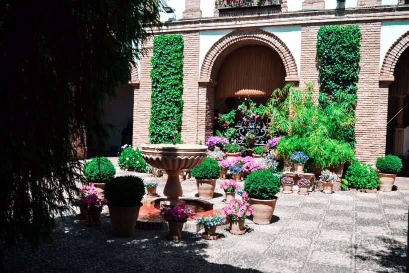 Cordoba: Patios and Viana Palace Tour - Things to Keep in Mind