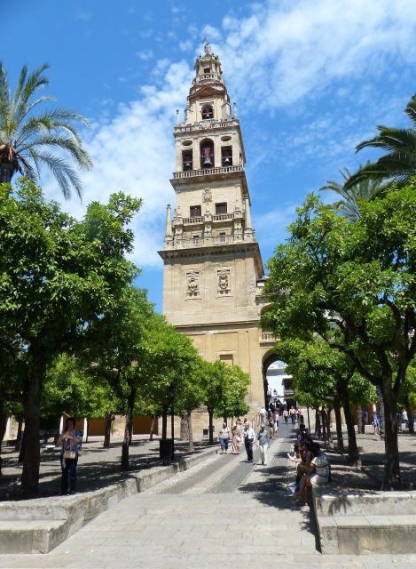 Cordoba - Private Tour including visit to the Fortress - The Mosques and Cathedrals: A Crossroads of Styles