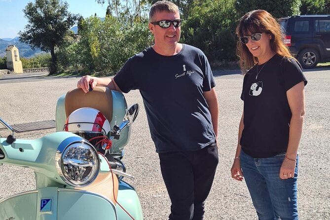 Corfu 300cc Vespa Scooter Rental - Meeting and Pickup Information