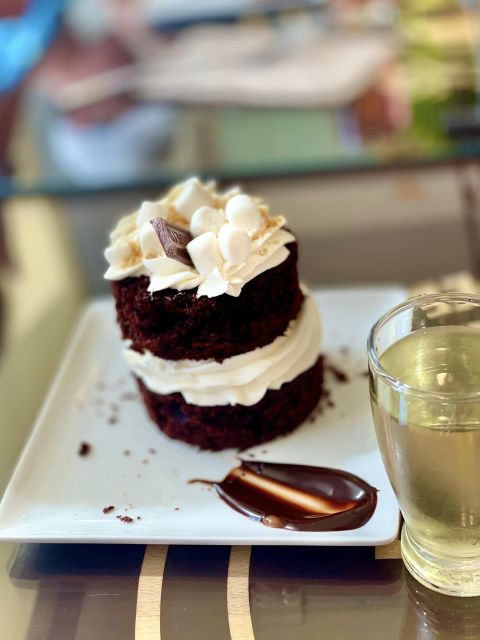 Corks & Forks Tour (Strolling) - What’s Included & What’s Not