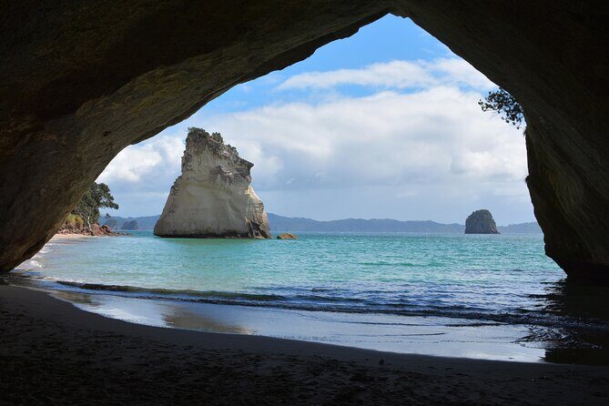 Coromandel Cathedral Tour Cove and Hot Water Beach from Auckland - Key Points