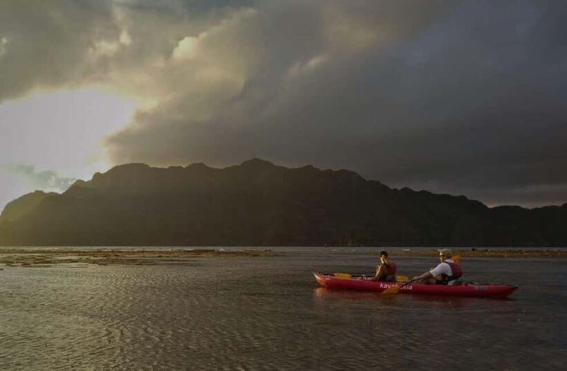 Coron: Coron Island Sunset Kayaking trail - A Calm and Unique Way to Discover Coron