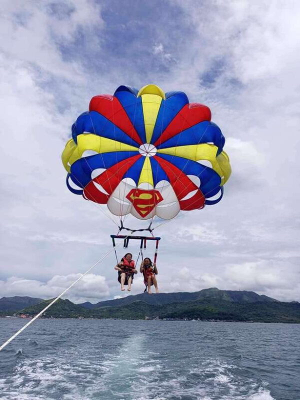 Coron: Parasailing with Hotel Transfer Watersports - FAQs