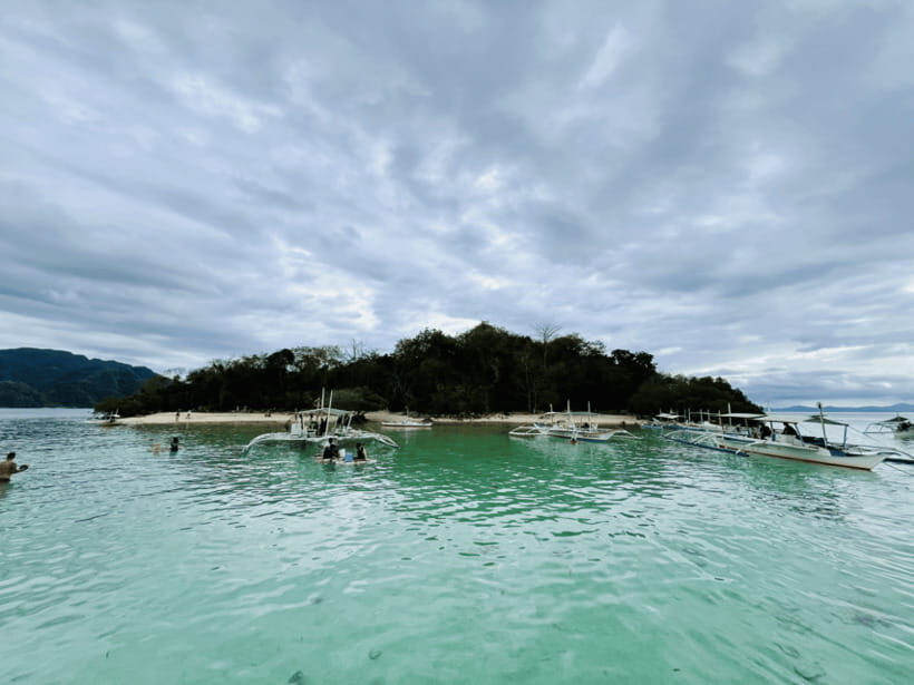 Coron: Private Boat Hire with Bespoke Guided Tour - FAQ
